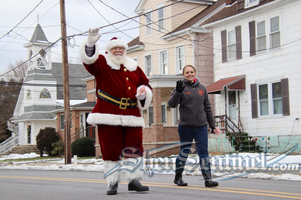 PHOTOS: Ringtown's 'Operation Santa' parade – The Shenandoah Sentinel