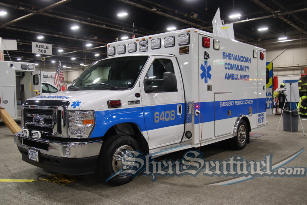 Shenandoah Ambulance displayed at Fire Expo – The Shenandoah Sentinel