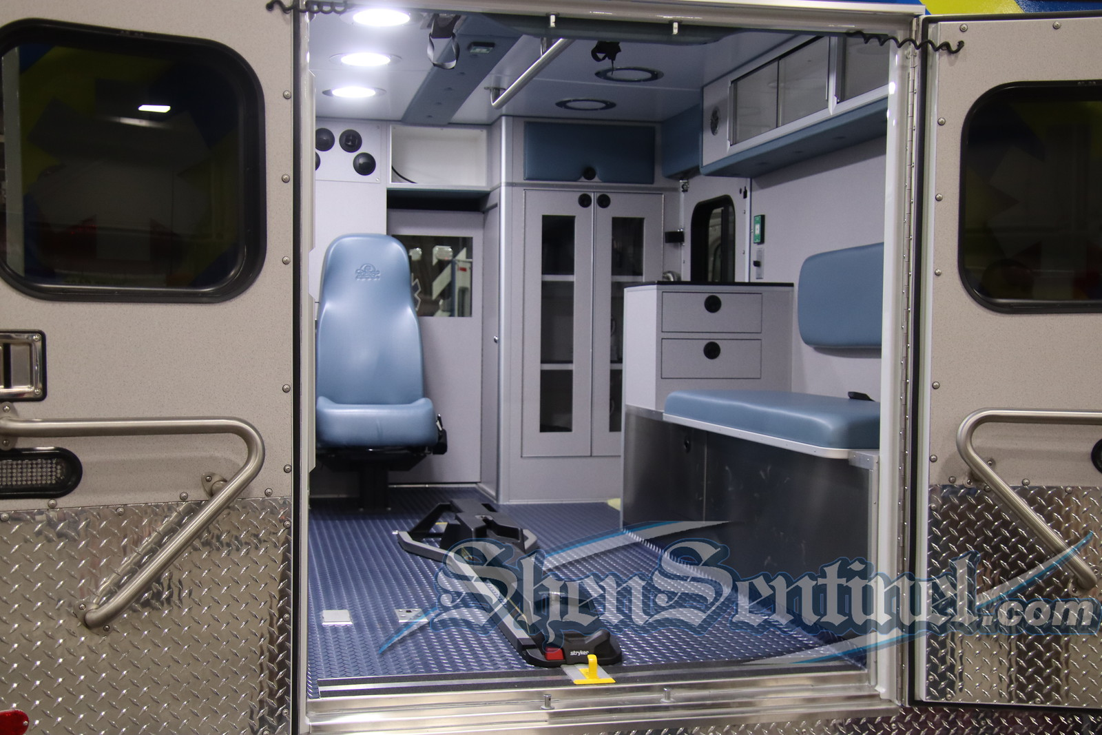 Shenandoah Ambulance displayed at Fire Expo – The Shenandoah Sentinel