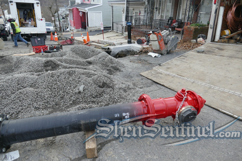 Aqua contractor begins replacement of more hydrants – The Shenandoah ...