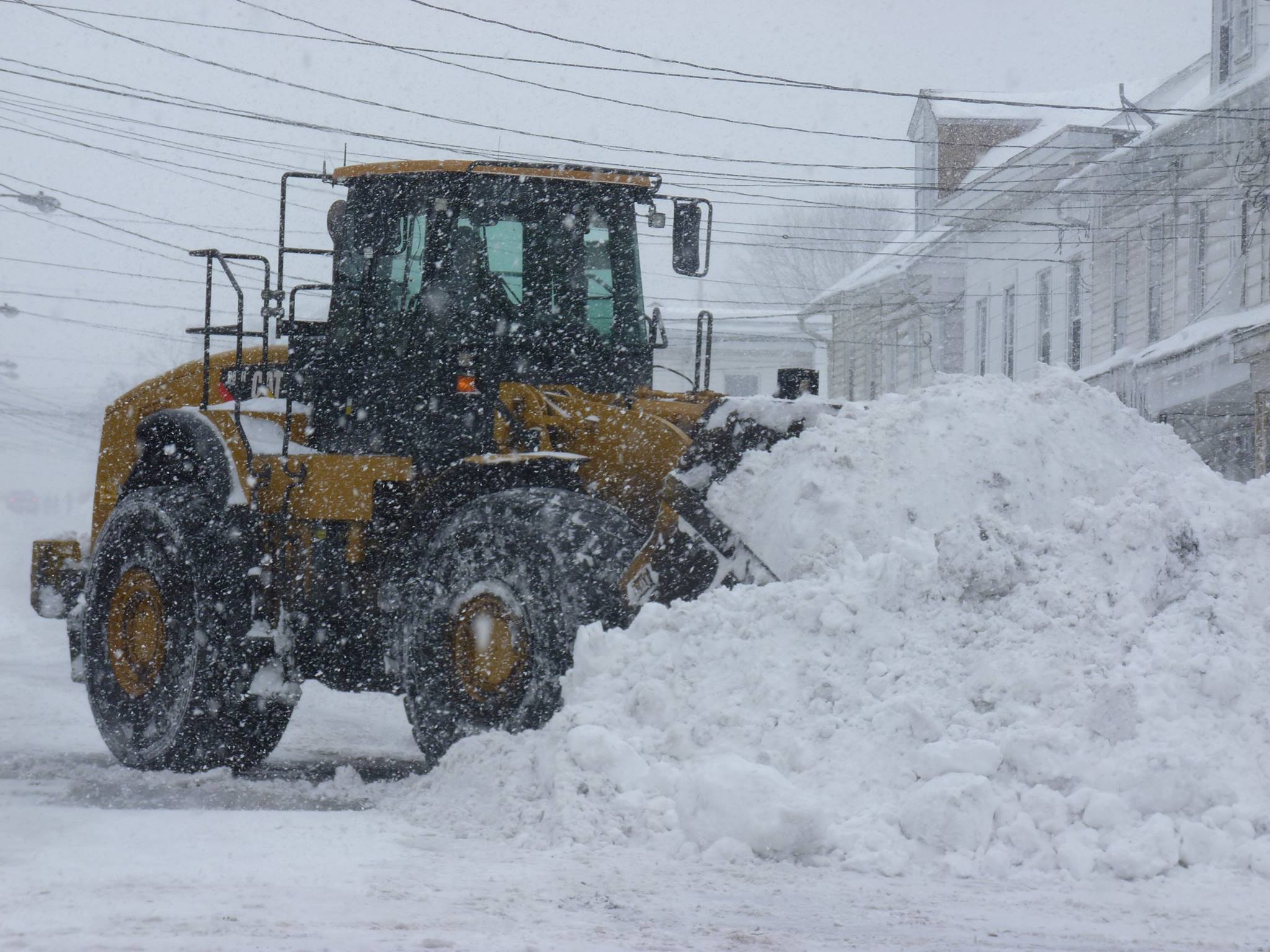 Area bracing for foot of snow or more as winter storm approaches - The ...